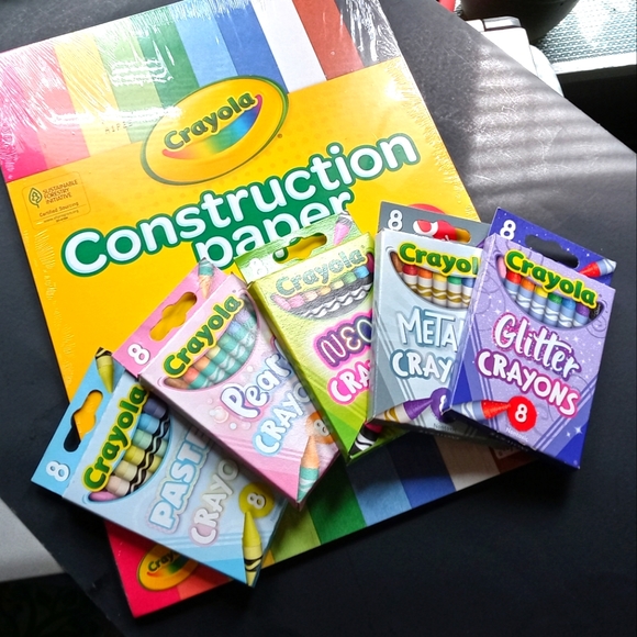Crayola | Toys | 6pc Crayola Crayons And Construction Paper Set | Poshmark